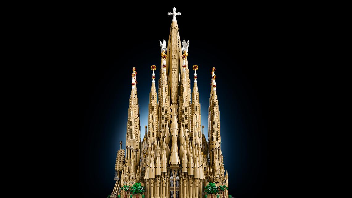 Lego launches its largest set ever, featuring over 12,000 pieces ...
