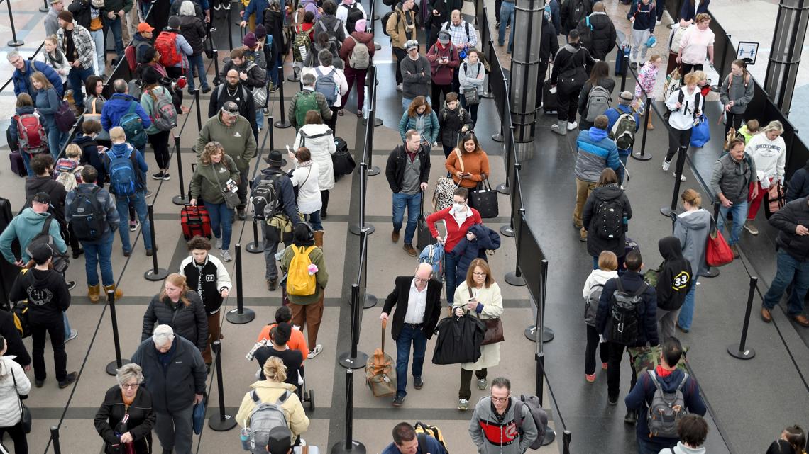 TSA projects screening more than 3 million passengers Friday | wfmynews2.com