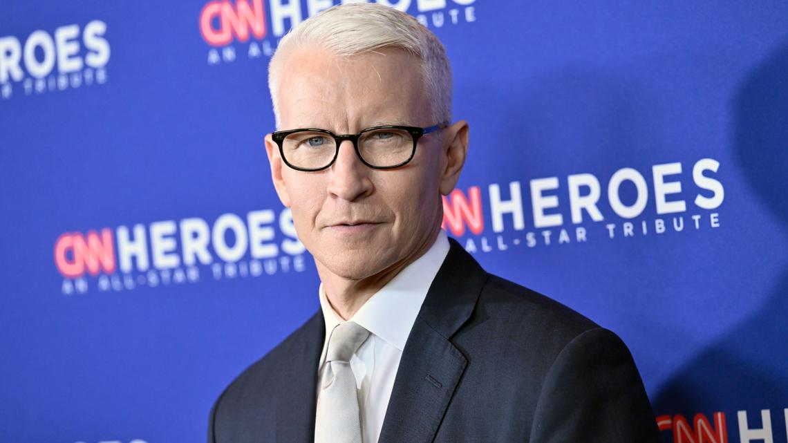 CNN's Anderson Cooper hit by debris during Hurricane Milton | wfmynews2.com