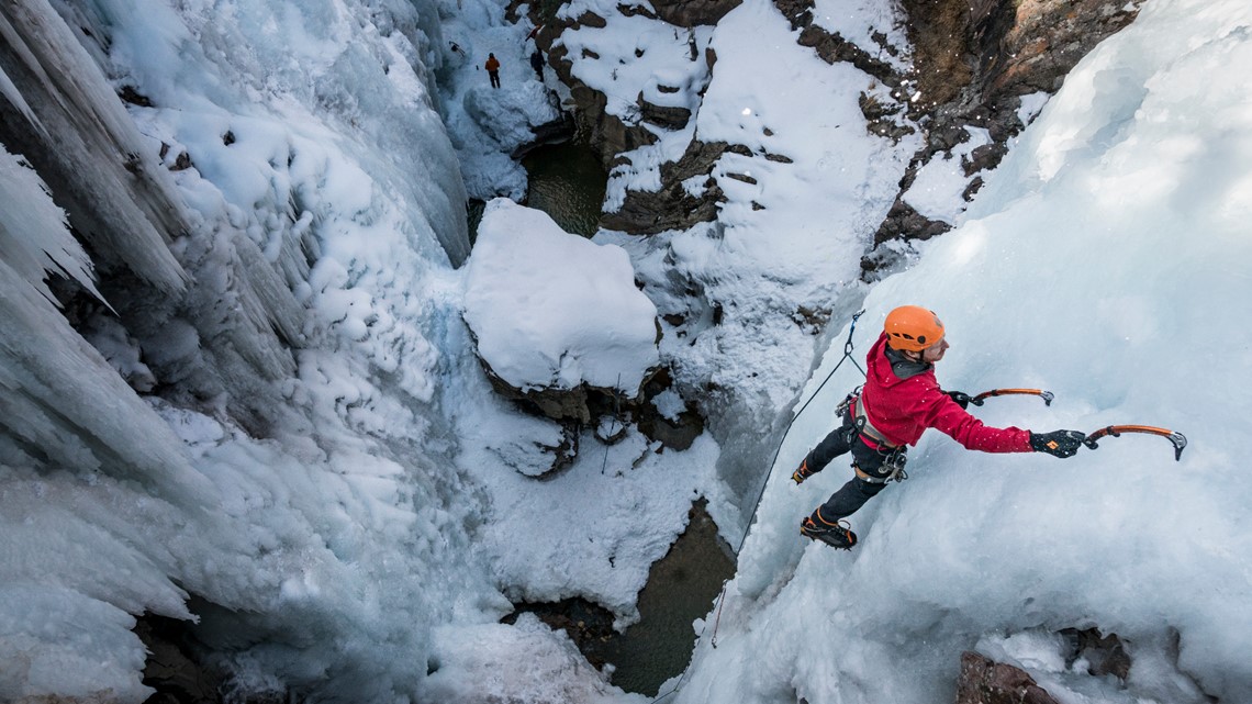Elite ice climbers descend upon Colorado for competition | wfmynews2.com