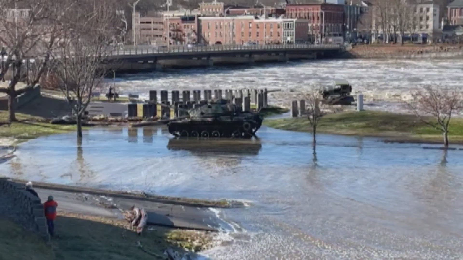 Casket appears to be seen floating down Androscoggin River | wfmynews2.com