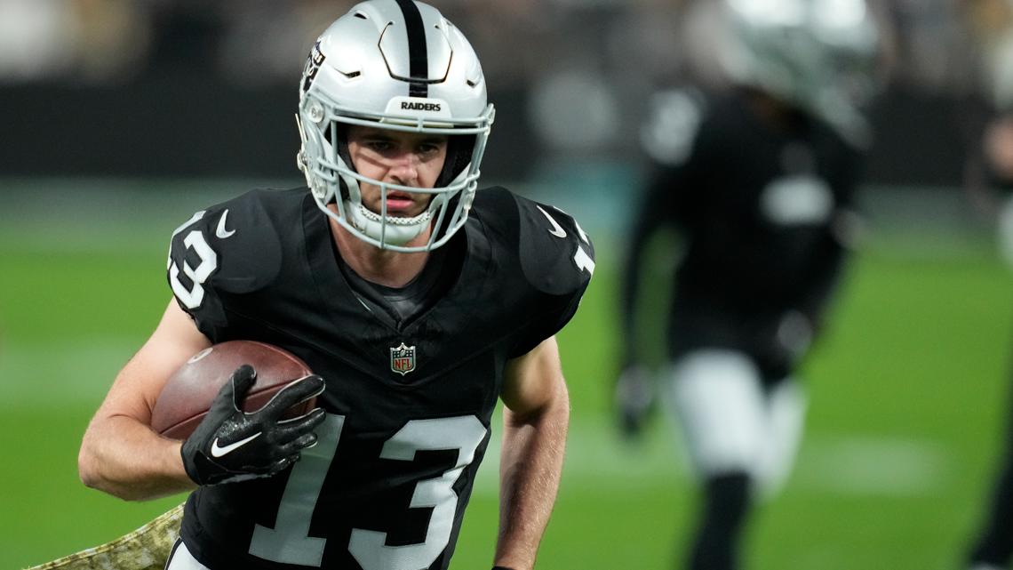 Panthers sign former Raiders WR Hunter Renfrow | wfmynews2.com