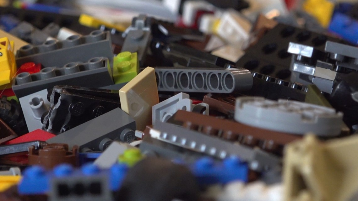 Teen's LEGO club helping kids with social skills | wfmynews2.com