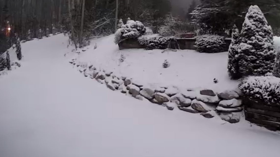 First blast of winter weather brings snow to NC mountains | wfmynews2.com
