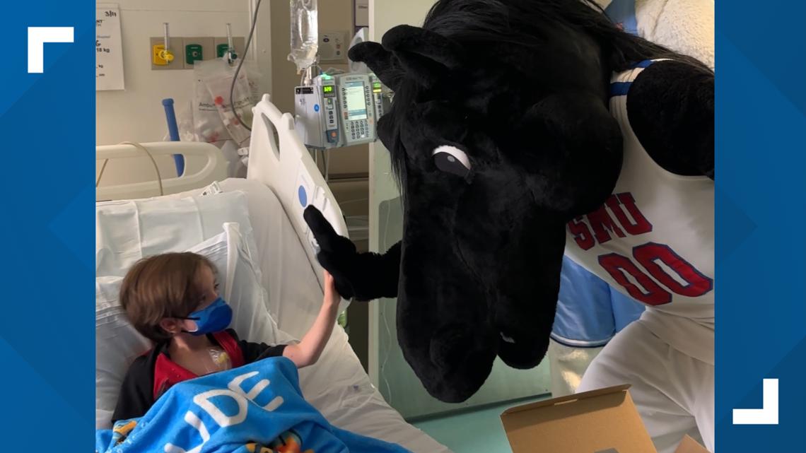 ACC mascots visit children's hospital ahead of Charlotte tournament ...