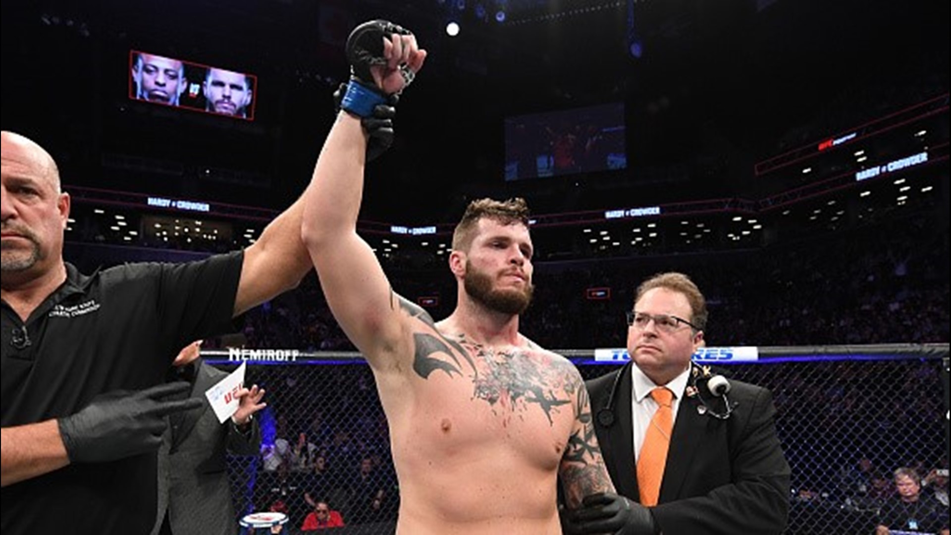 Mebane Native Wins UFC Fight After Getting Kneed In The Head By Greg ...