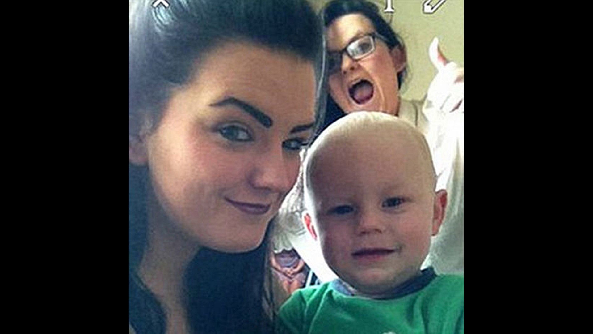 Ghost girl captured in Snapchat selfie | wfmynews2.com