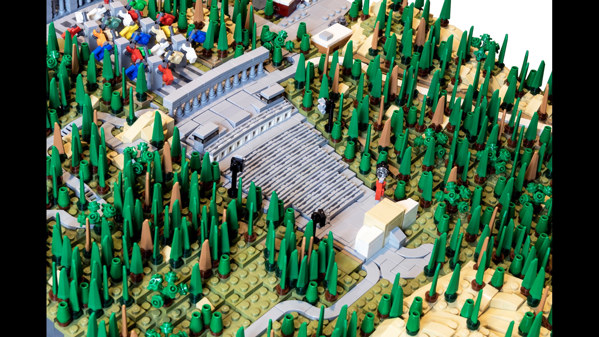 LEGO Mount Rushmore, Other Masterpieces Coming to LEGO Convention in ...