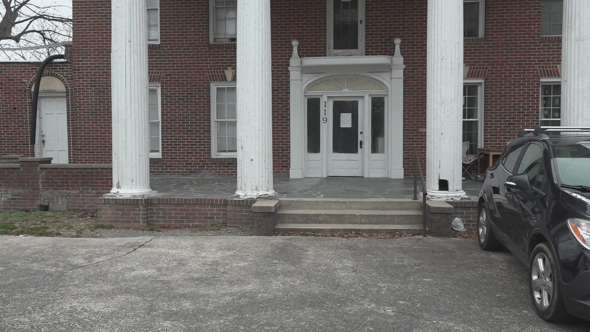 Tenants endure poor living conditions for months before News 2 steps in ...