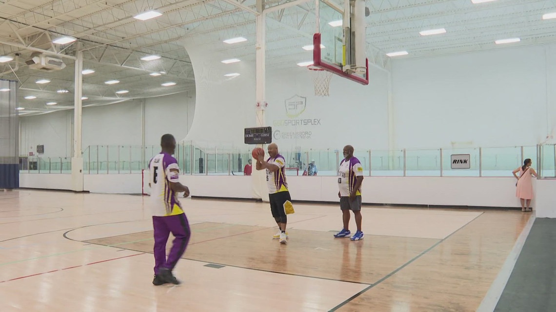 Senior basketball team makes nationals | wfmynews2.com