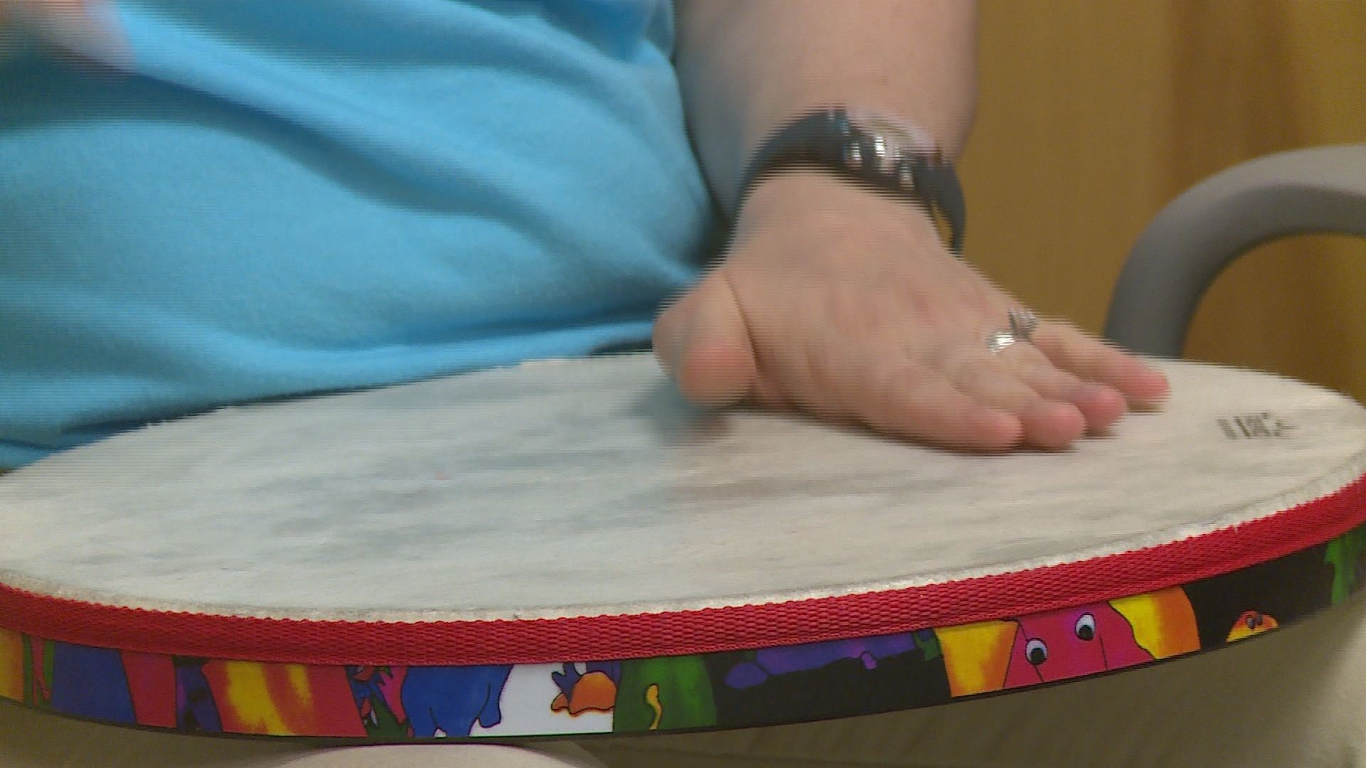 People With Parkinson's Find Rhythm In Music Therapy Class | wfmynews2.com