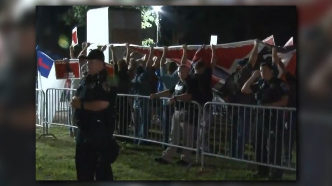 Silent Sam Protests Turn 'Intense' At UNC, Crowd Pepper Sprayed Among ...