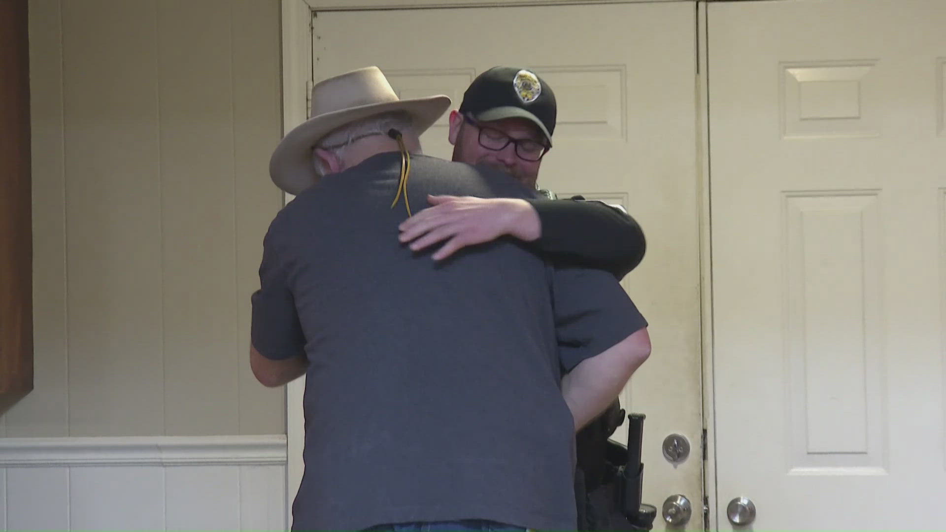 Retired first responders host Christmas Day breakfast for overnight ...