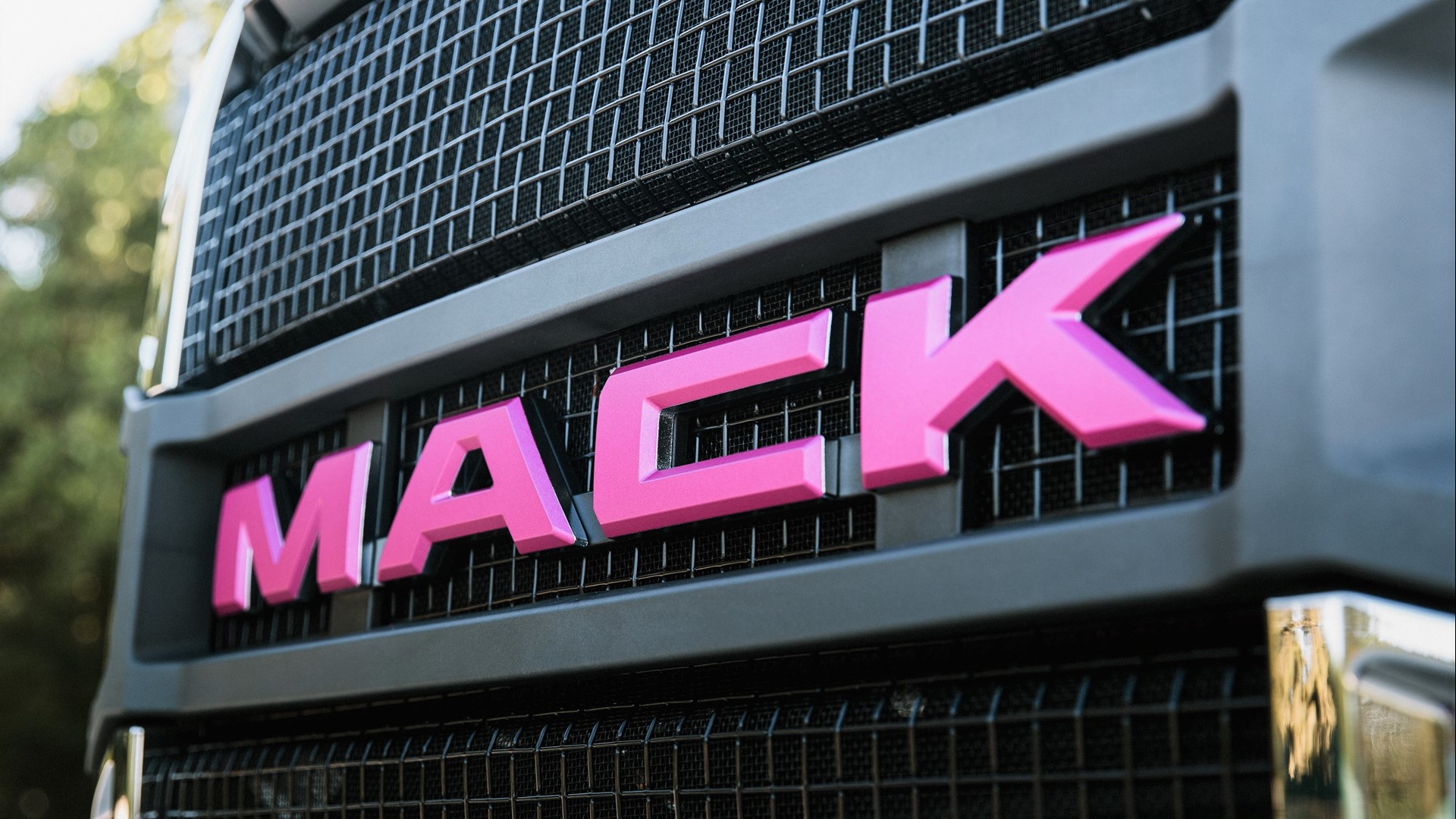 'Pink Lady' Mack Truck Supports Breast Cancer, On Display In Greensboro ...