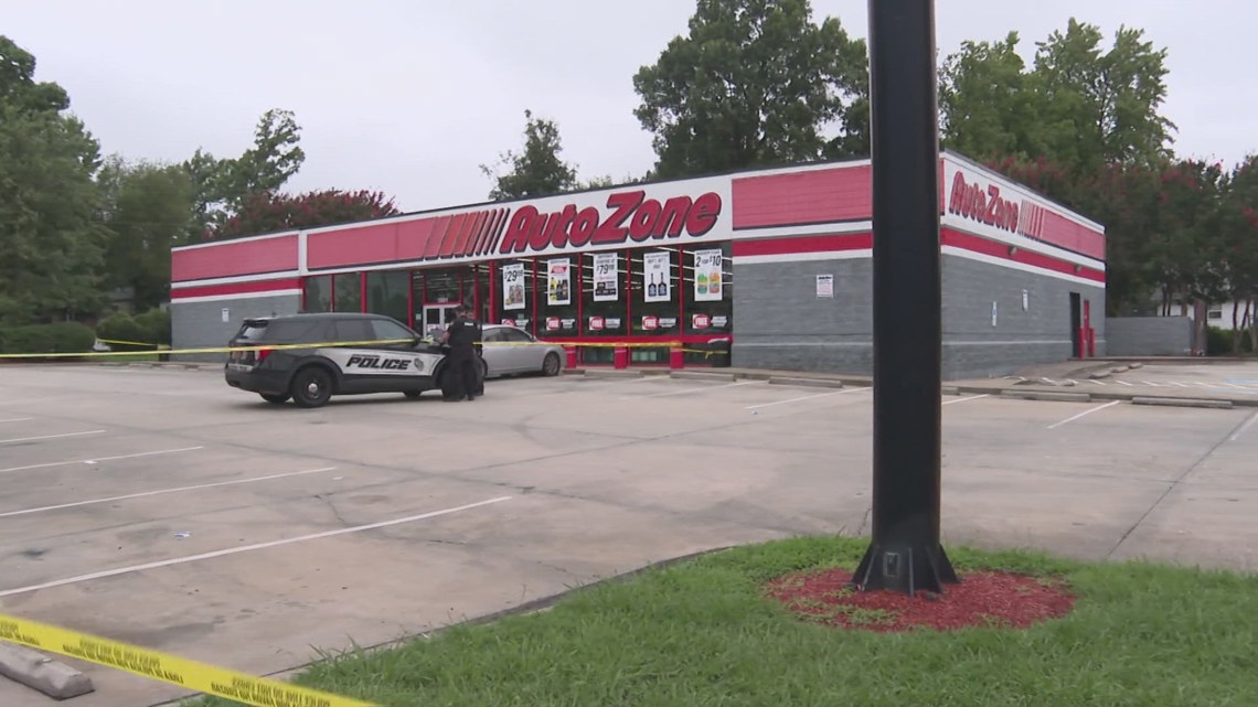 Man dies after shooting at AutoZone Auto Parts | wfmynews2.com