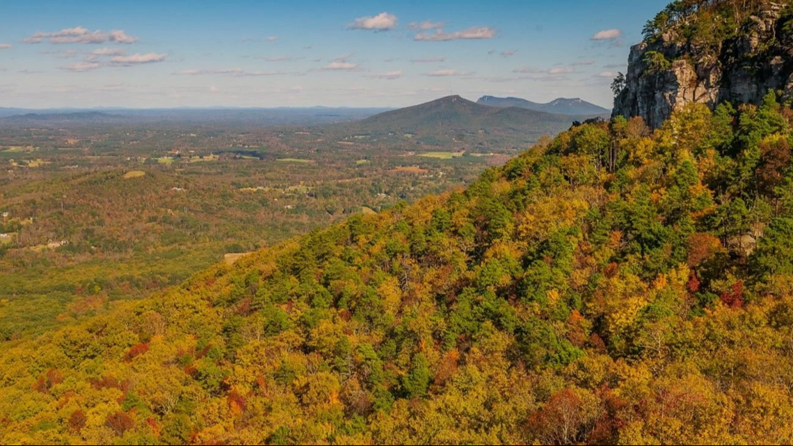 PHOTOS: Fall Colors Coming In At Pilot Mountain! | wfmynews2.com