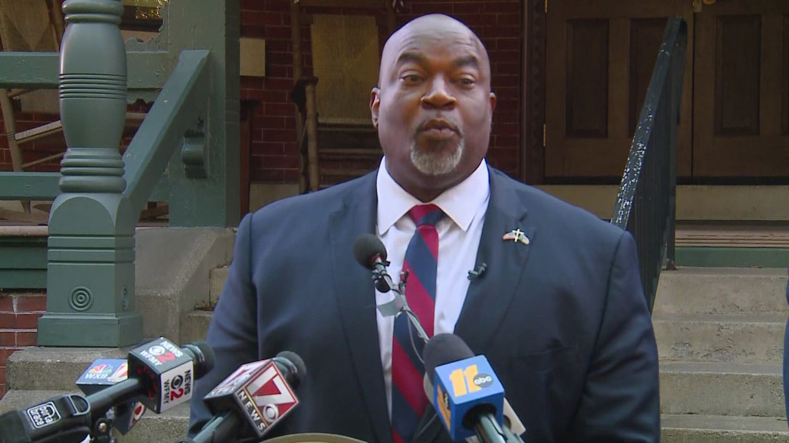 Mark Robinson lawsuit dismissal delayed | wfmynews2.com
