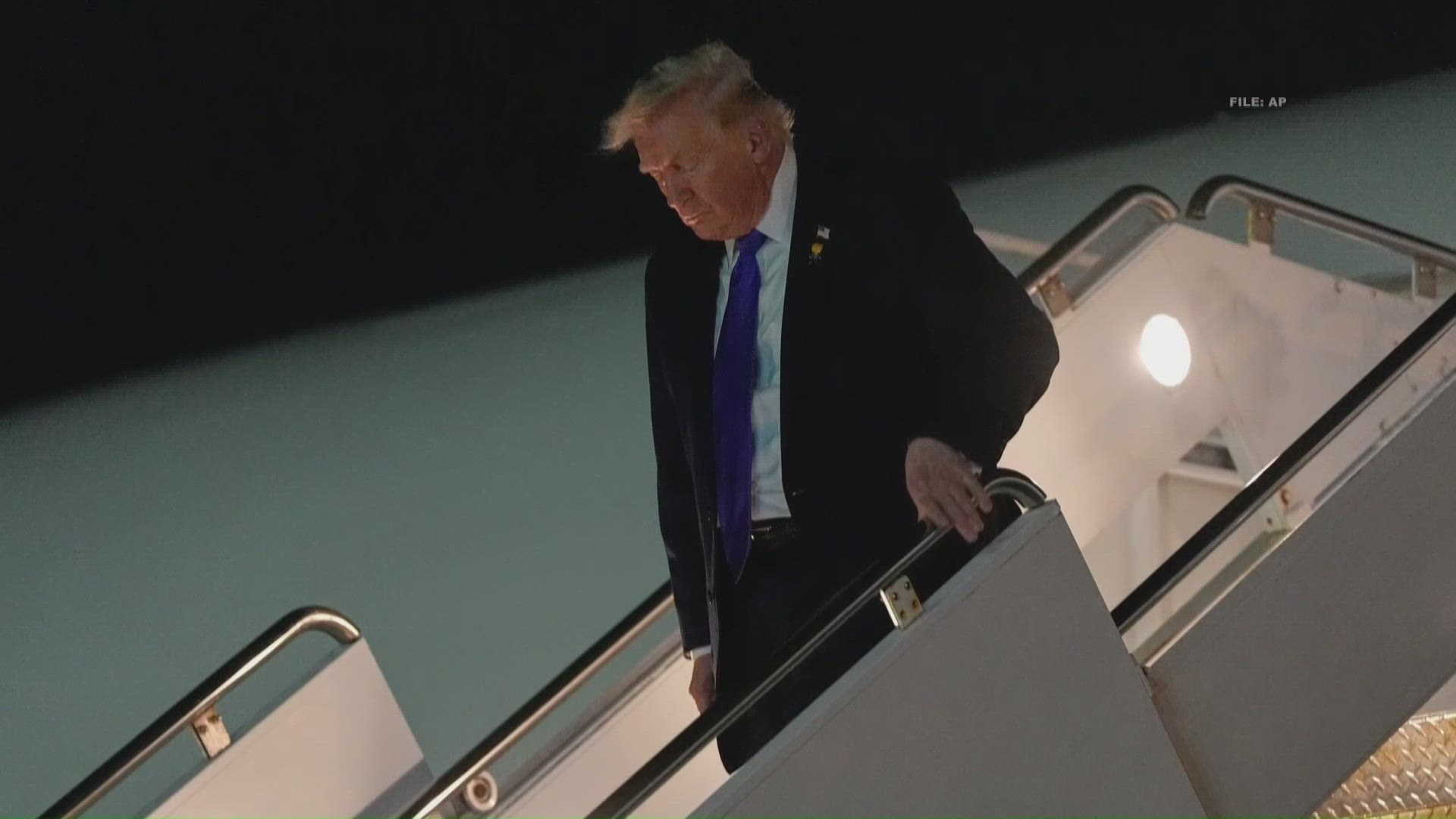 Volvo recalls 413,000 vehicles over rearview camera software issue ...