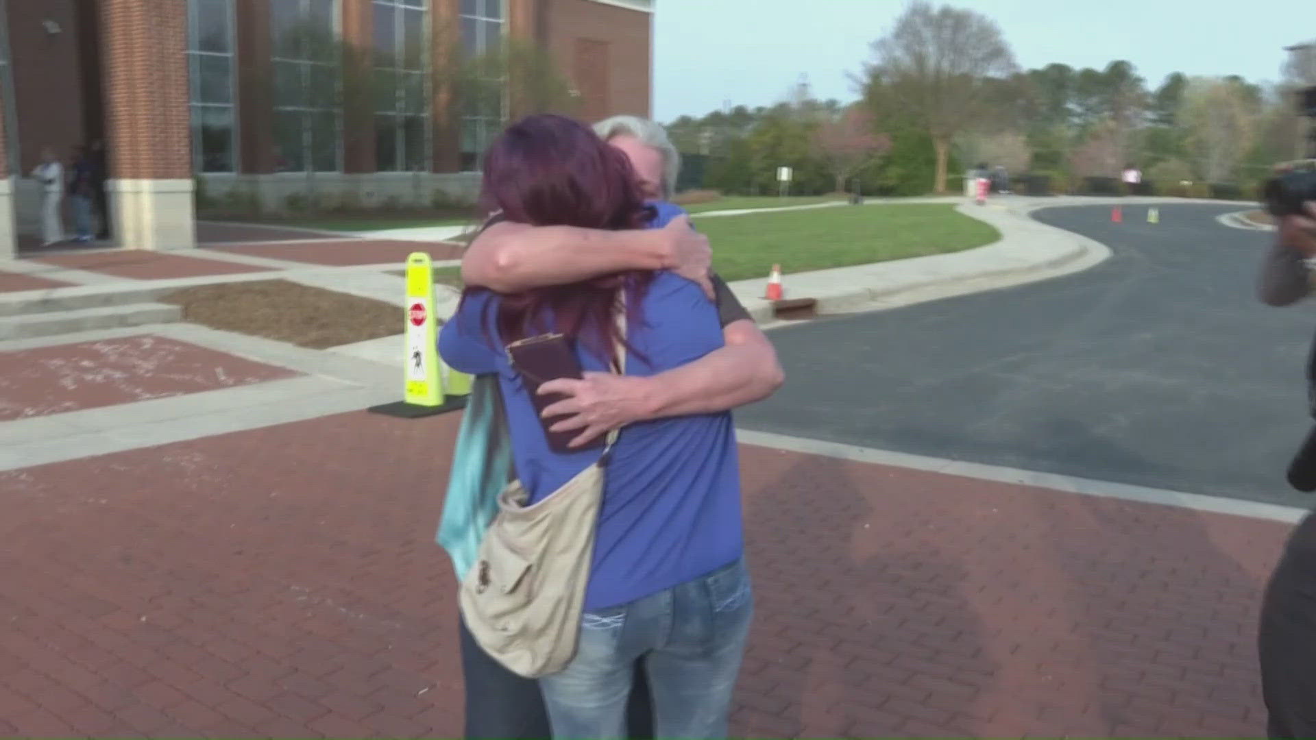 Missing Eden woman found alive 24 years later hugs daughter in ...