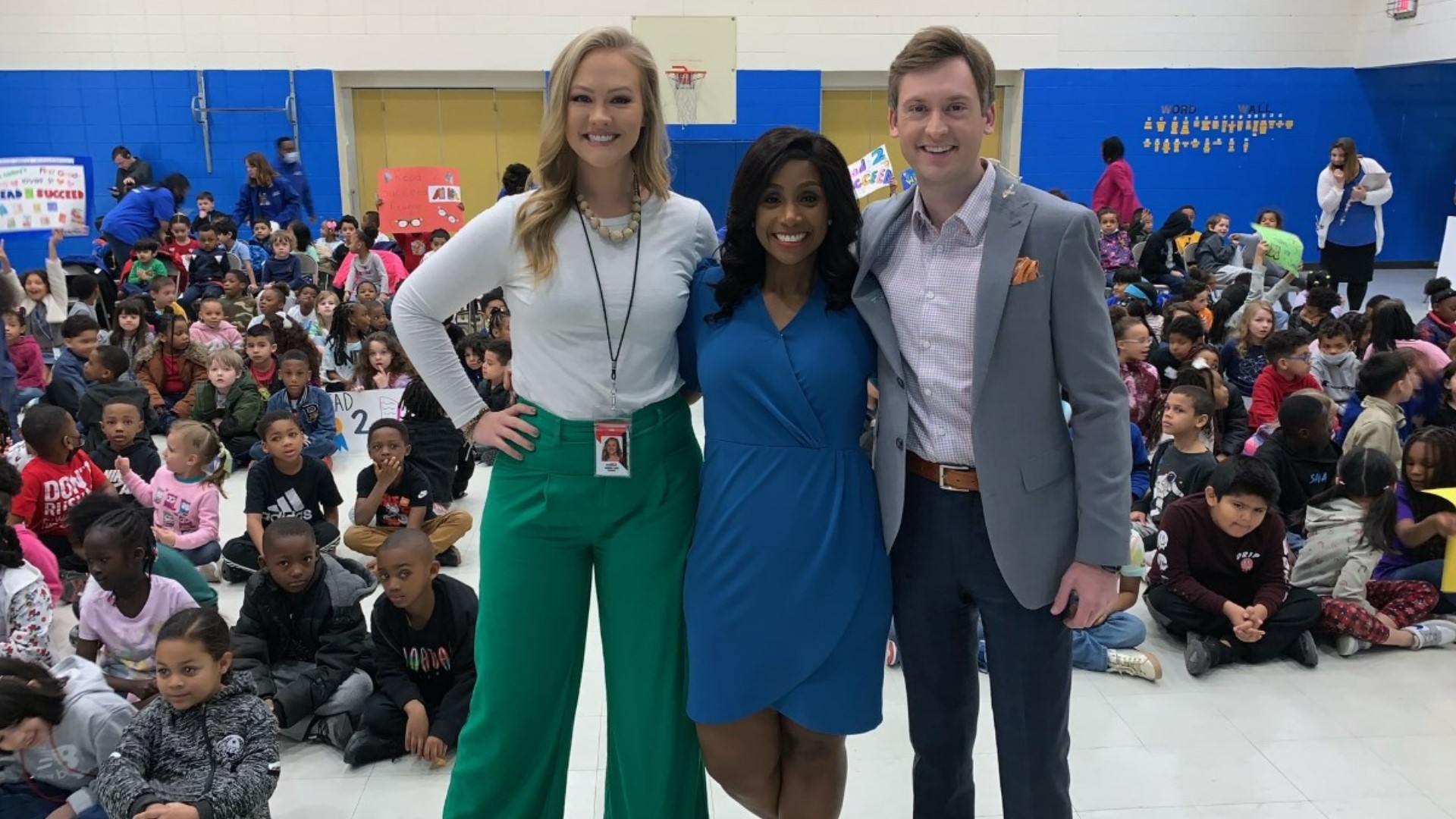 Read 2 Succeed visits Oak View Elementary in High Point | wfmynews2.com