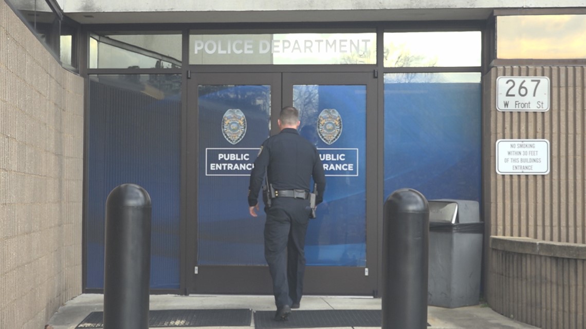 Burlington police offer new benefits to hire offiers | wfmynews2.com