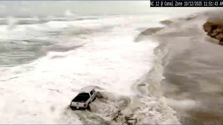 NC 12 reopens on Hatteras; stays closed on Ocracoke | wfmynews2.com