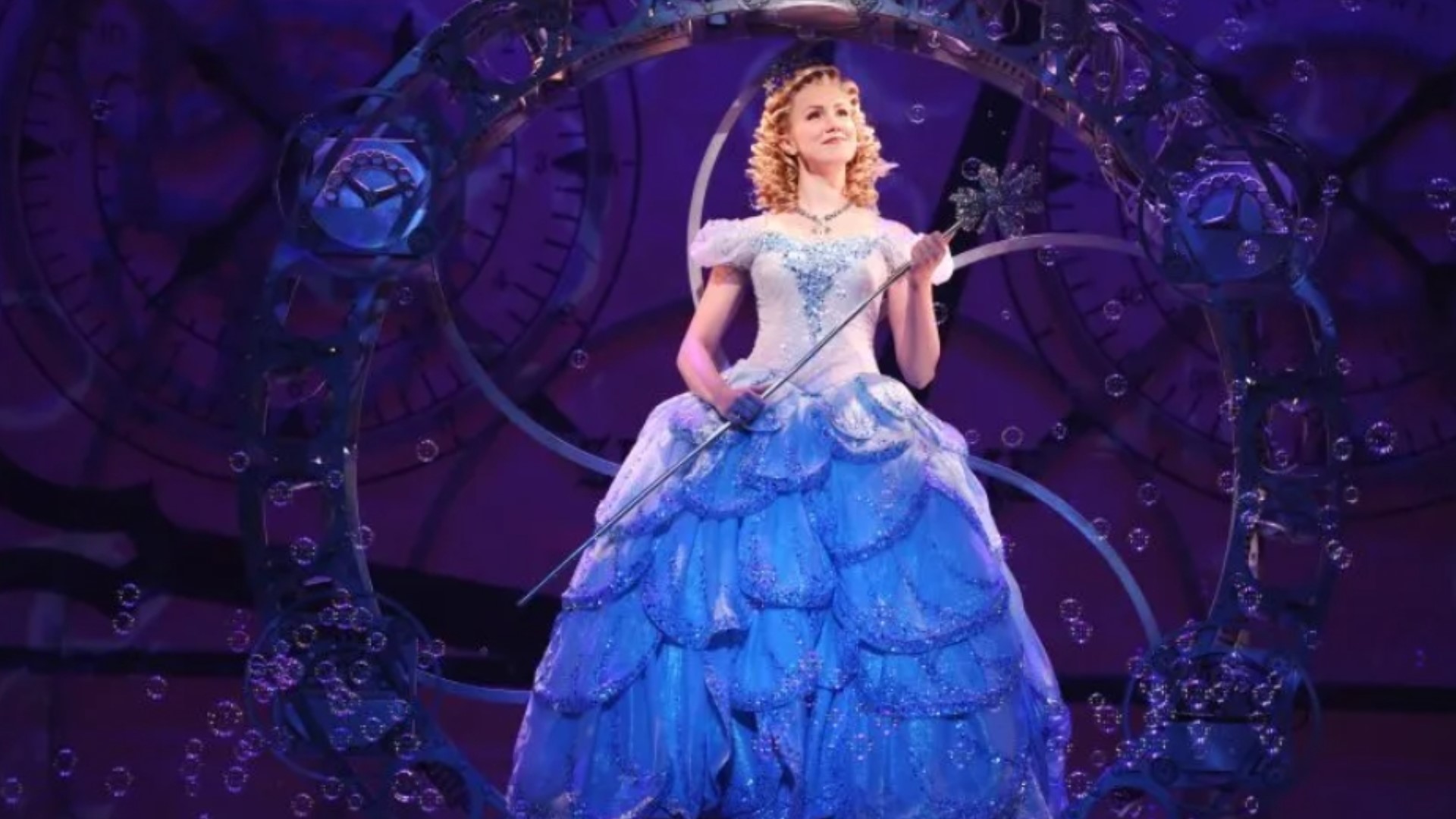 'Wicked' actress to deliver 2024 Elon commencement speech | wfmynews2.com