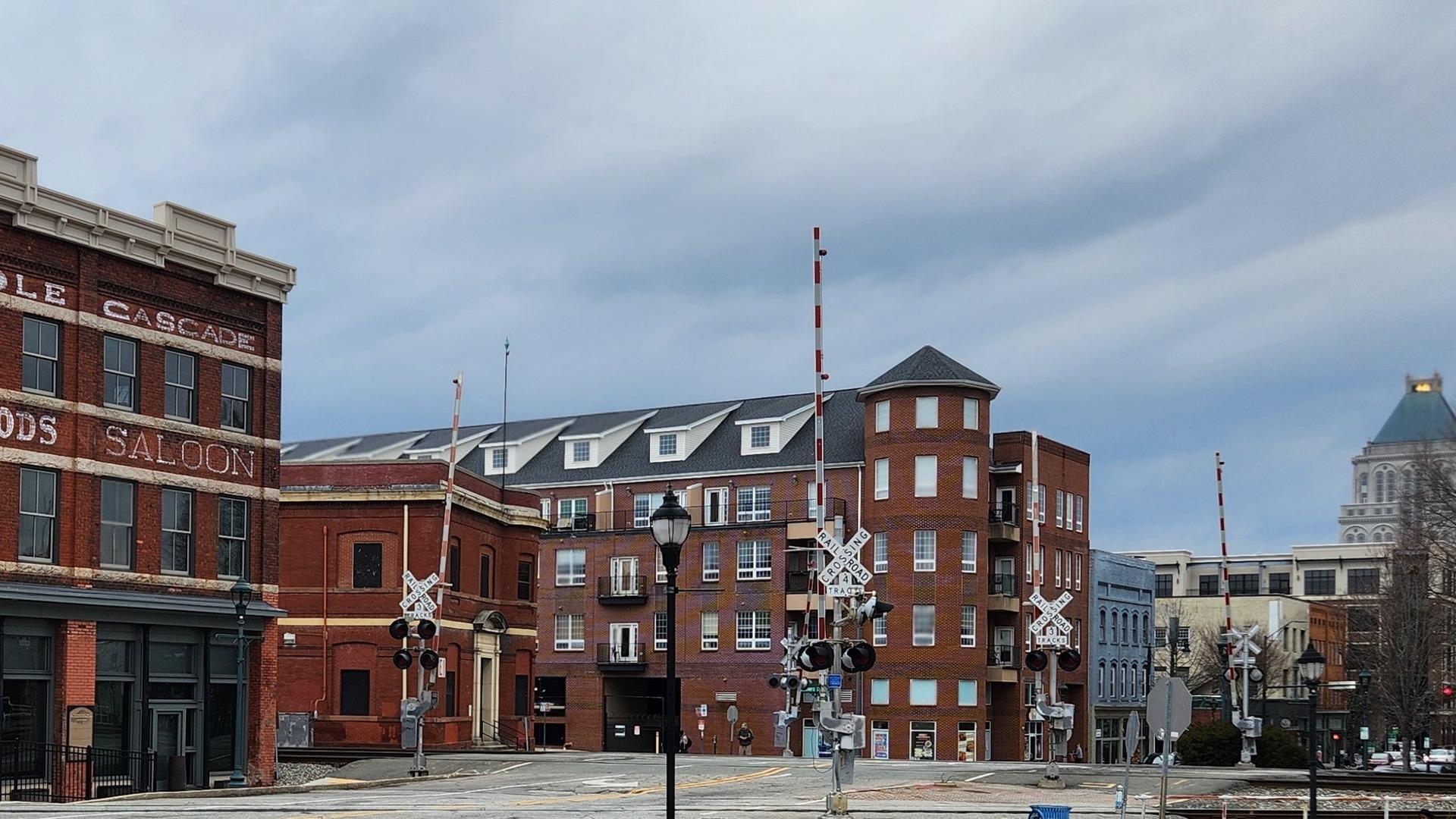 Railroad crossing on South Elm Street in Greensboro to close until ...