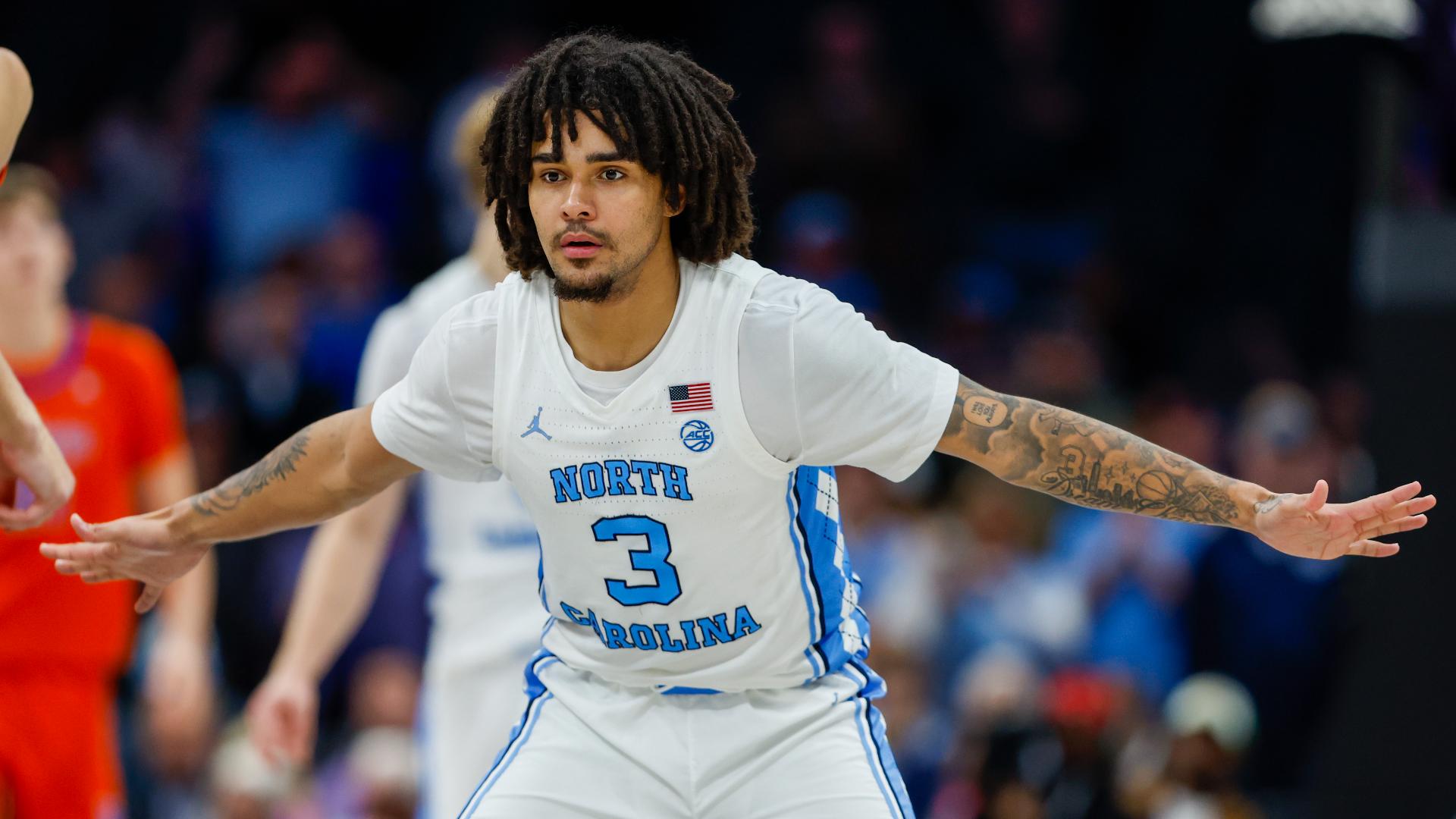 Elliot Cadeau's clutch 4-point play lifts UNC to 74-73 win over Notre ...