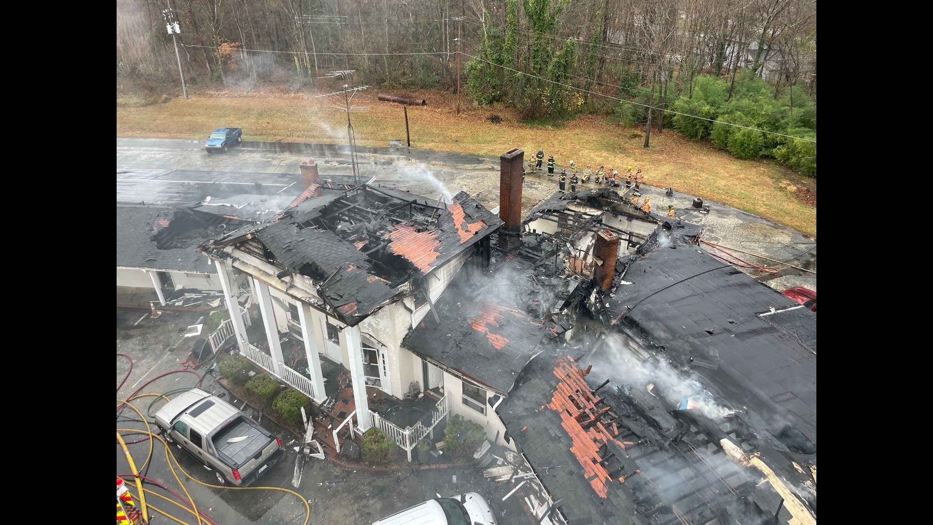 Apartment fire at old hotel in Graham North Carolina | wfmynews2.com