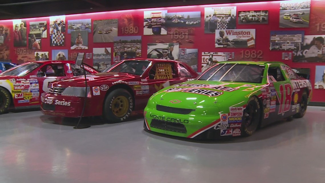 Racing fans share memories of Winston Cup Museum | wfmynews2.com
