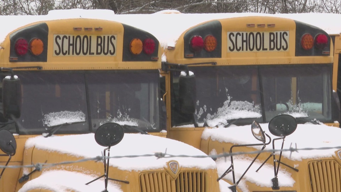 Triad schools pivot school plans due to winter weather | wfmynews2.com