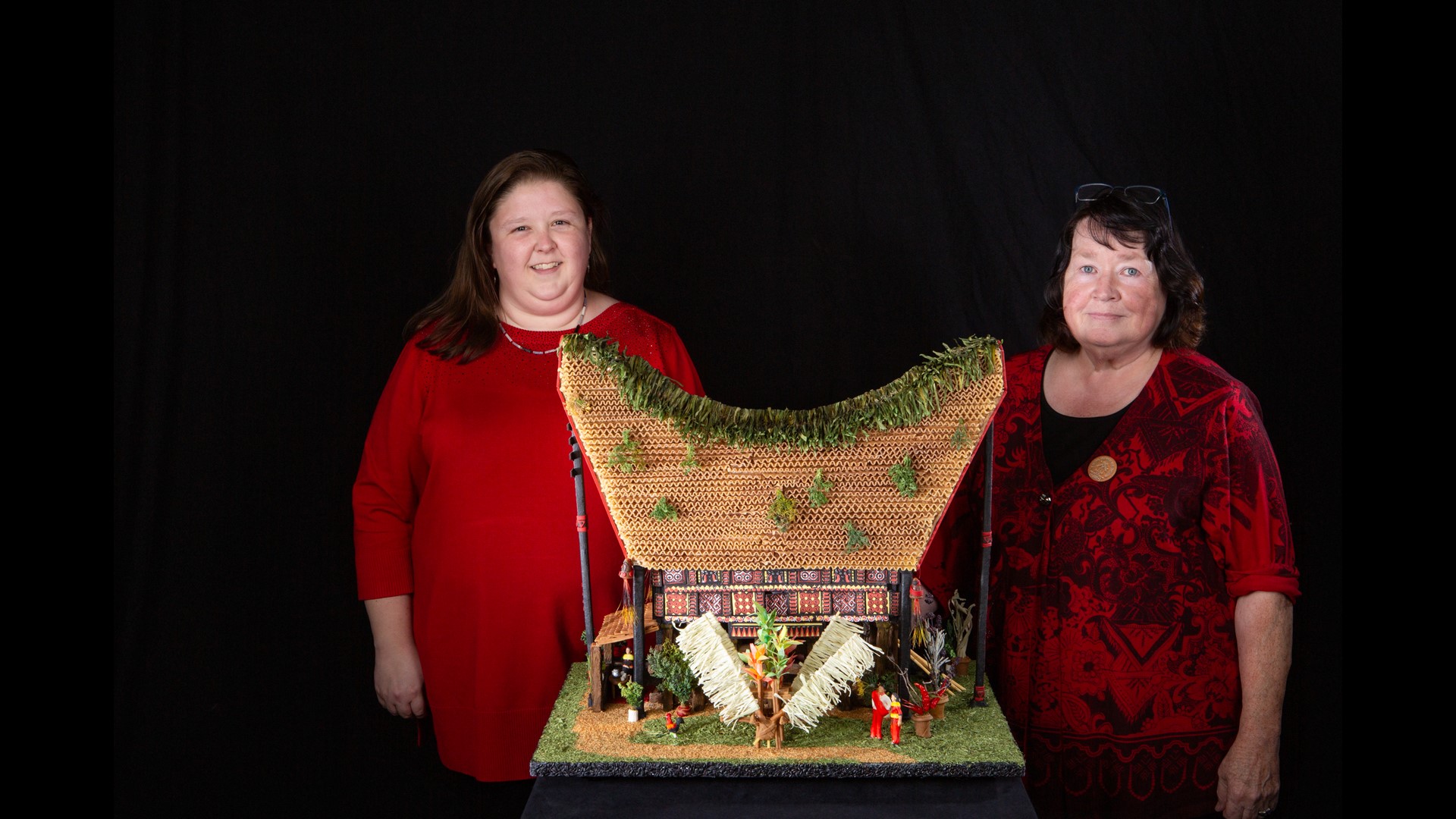 Gingerbread House Competition: NC Bakers win Grand Prize | wfmynews2.com