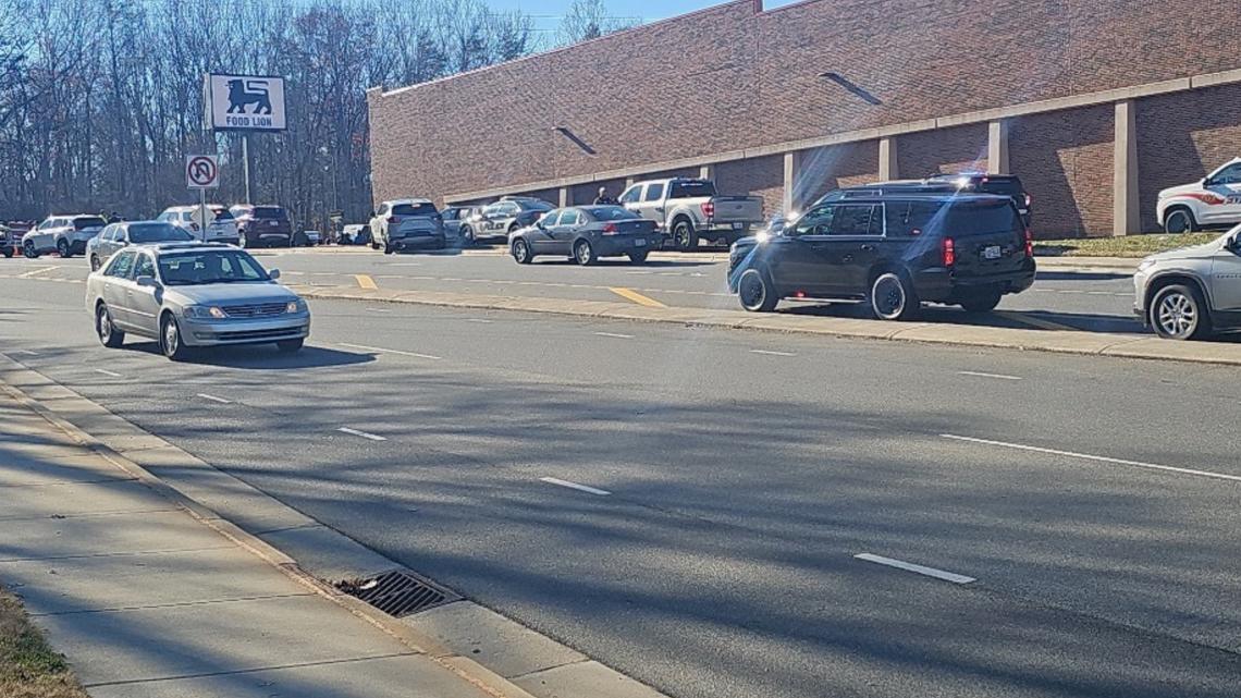 Heavy police presence on Lawndale Drive in Greensboro | wfmynews2.com