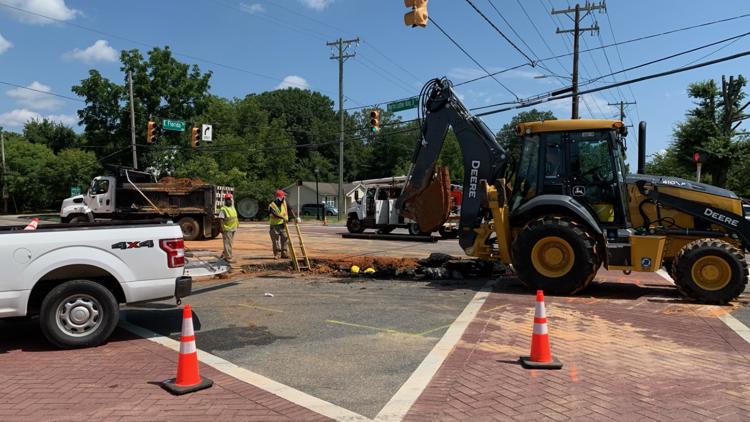 Water main break closes E Florida St., Martin Luther King Jr. Dr ...
