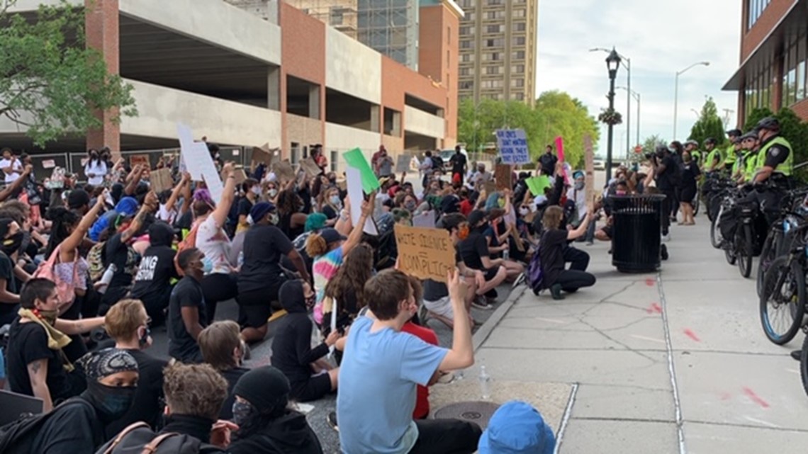 How to talk to your kids about protests across the country | wfmynews2.com