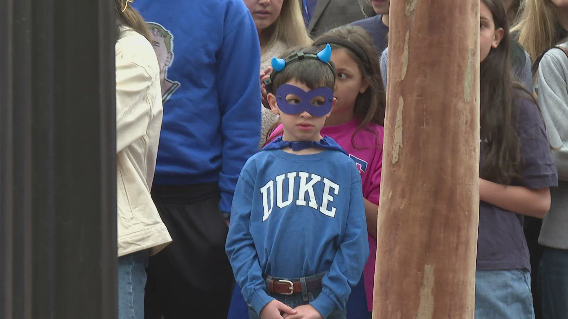Duke fans rally as Blue Devils head to San Antonio | wfmynews2.com