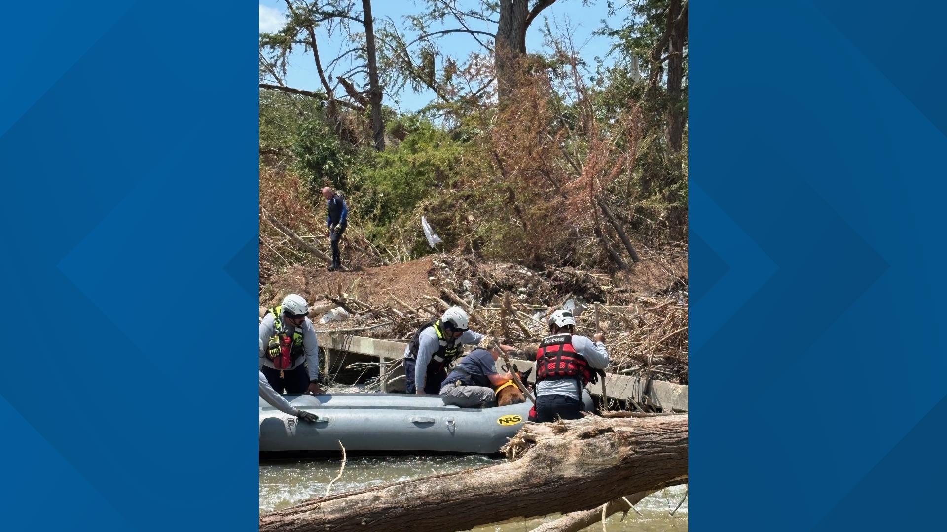 NC SBI K-9 teams return after aiding Texas flood recovery | wfmynews2.com
