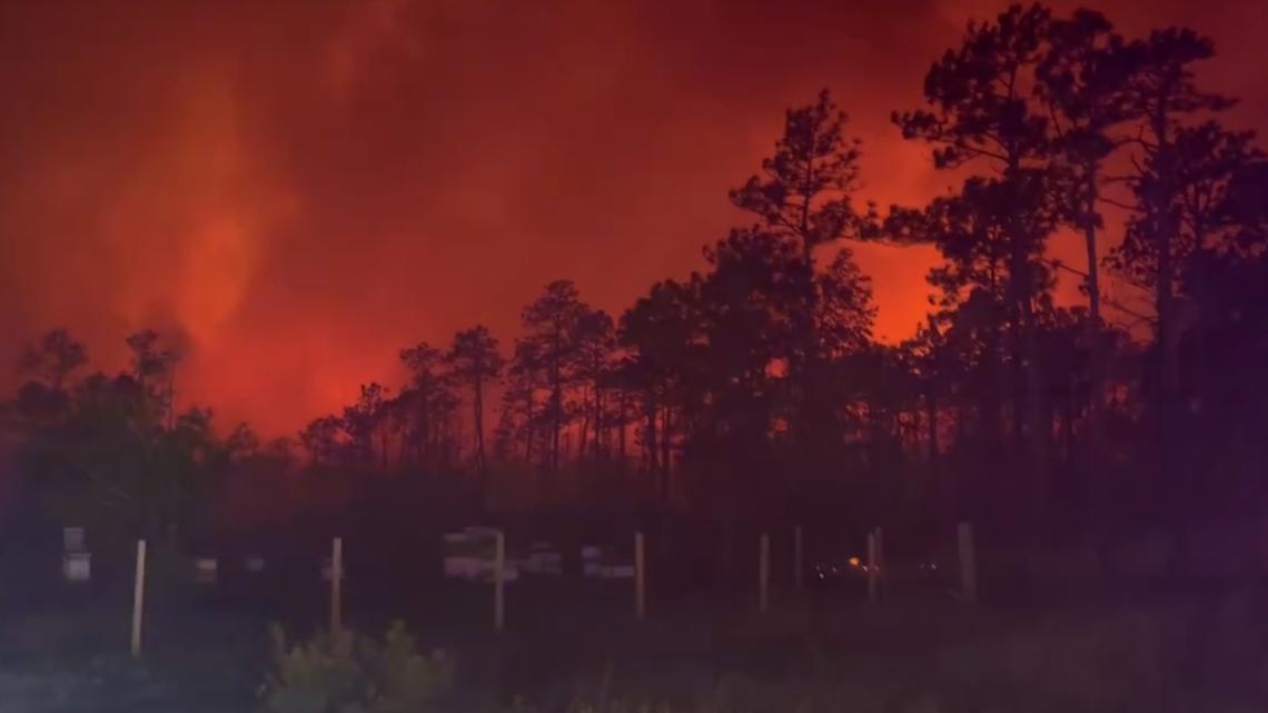Boiling Springs Lakes fire footage | wfmynews2.com