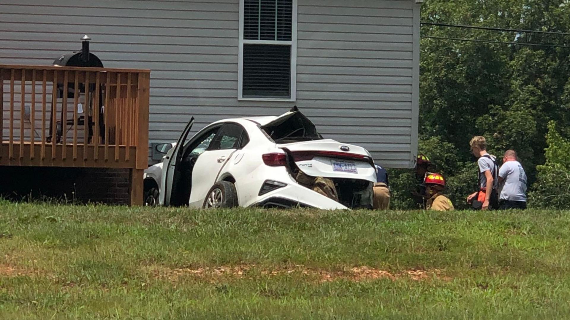 Car crashes into home on Old Mountain Rd. in Lexington | wfmynews2.com