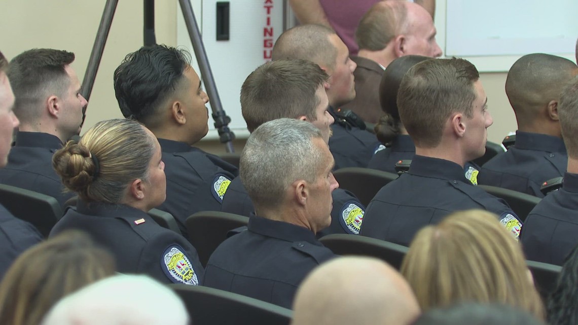 Winston-Salem Police Department welcomes 10 new officers | wfmynews2.com