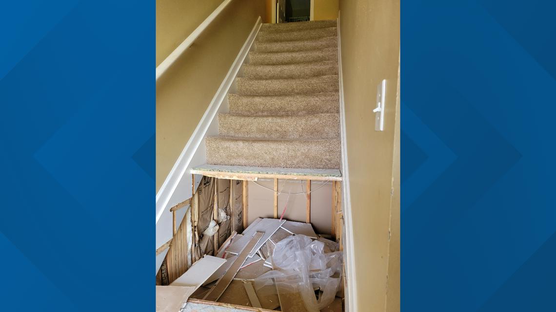 A stair collapse forcing tenant from rental home | wfmynews2.com