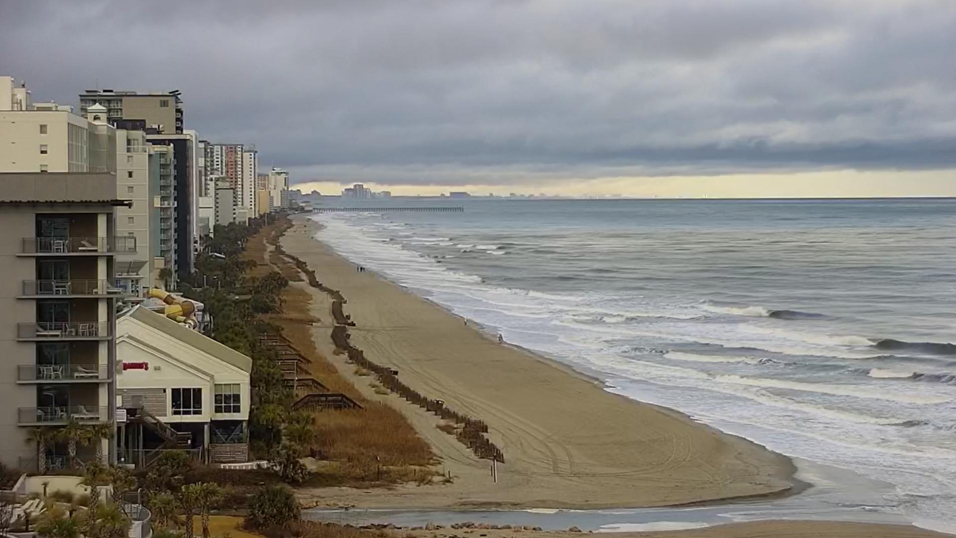 11 people injured in Myrtle Beach shooting, suspect killed by police ...