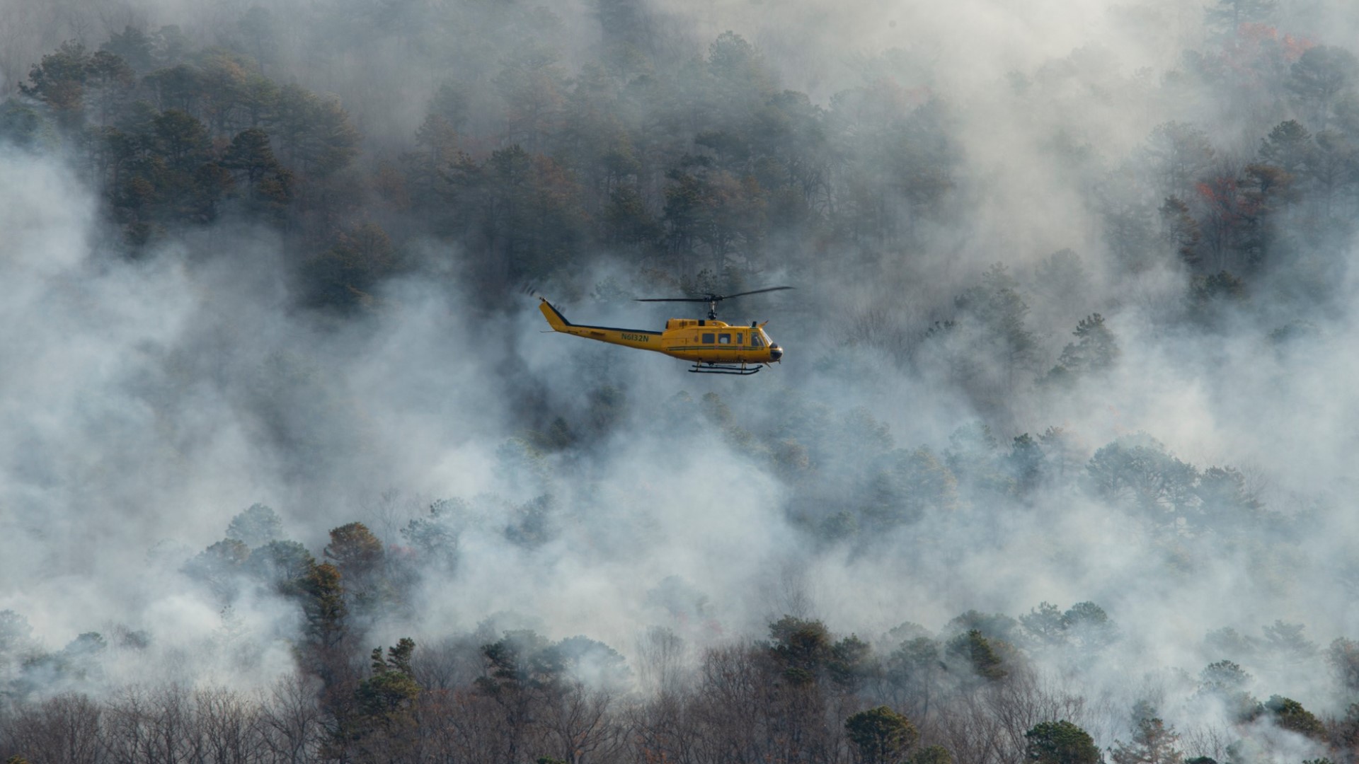 Pilot Mountain wildfire grows to more than 1,000 acres | wfmynews2.com