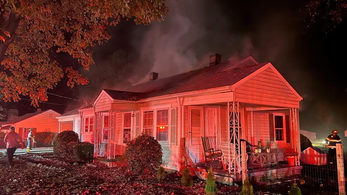 Four people escape house fire in Kernersville | wfmynews2.com