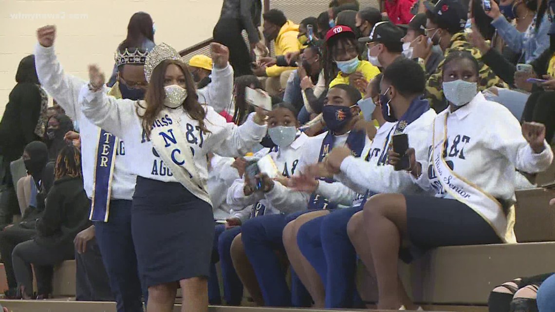 North Carolina A&T fans back in the stands cheering on Aggies ...