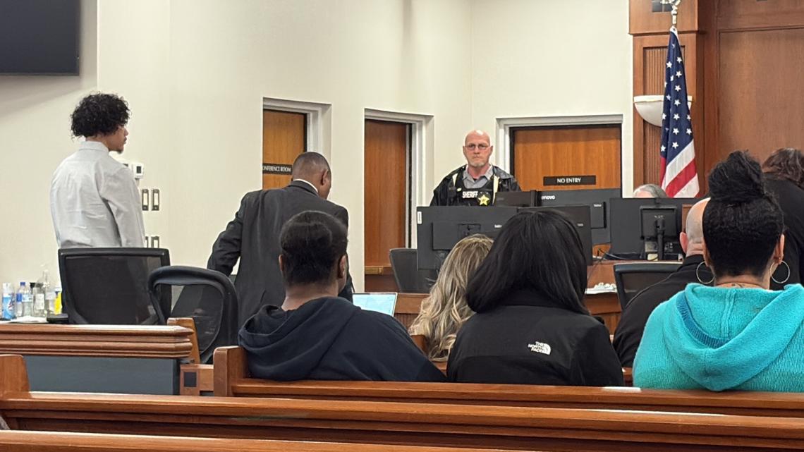 Suspect pleads self defense in Orange County trial for alleged murder ...