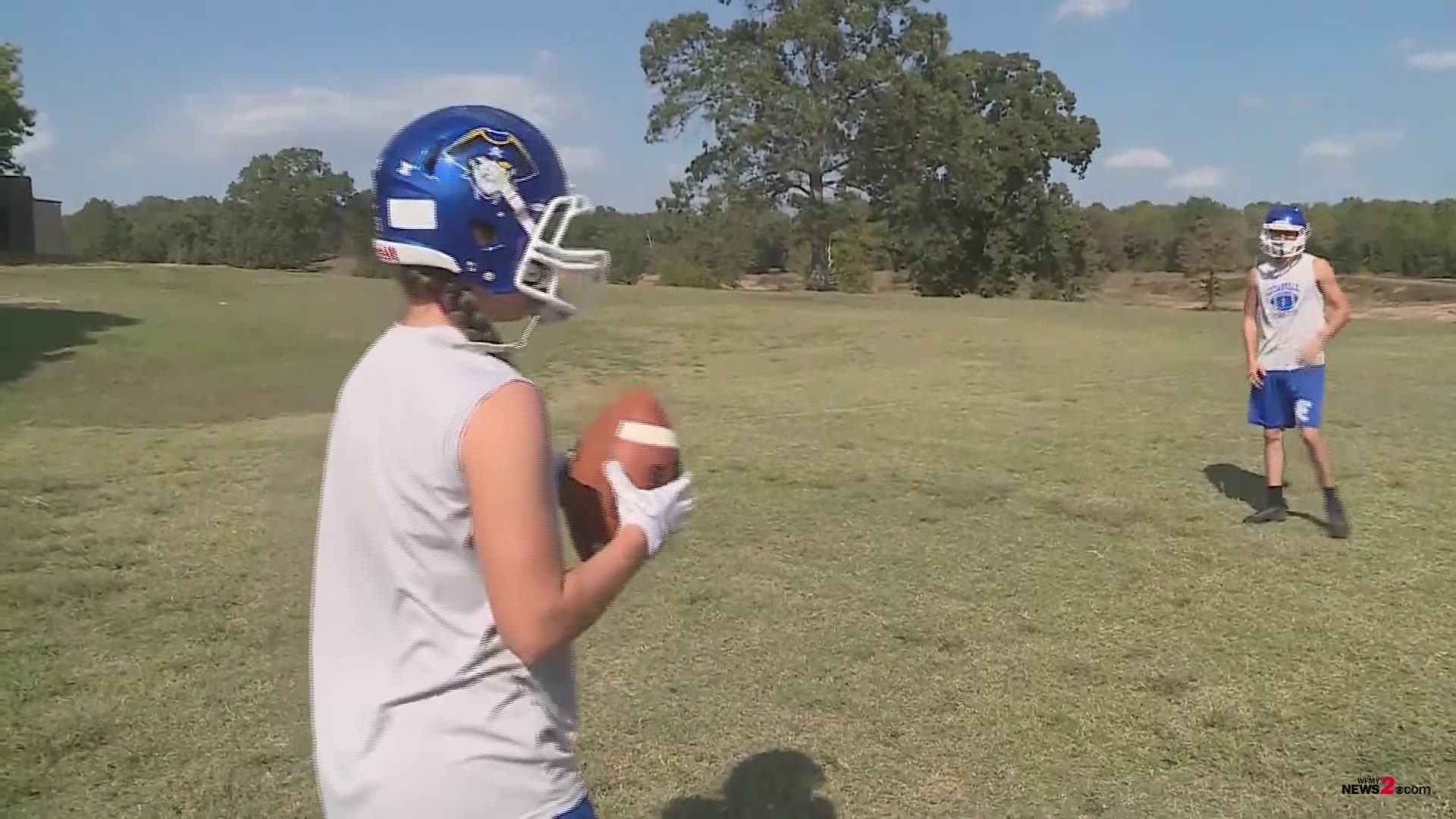 Wide Receiver Breaking Both Barriers And Stereotypes | wfmynews2.com