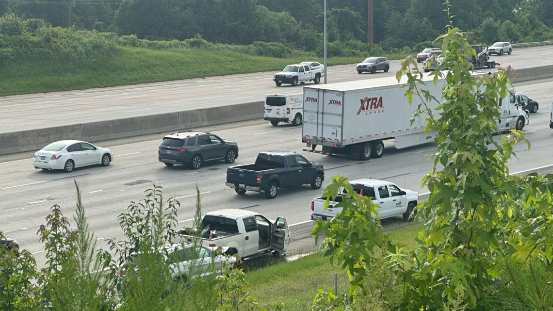 Two crashes disrupt I-40 East commute near Greensboro | wfmynews2.com