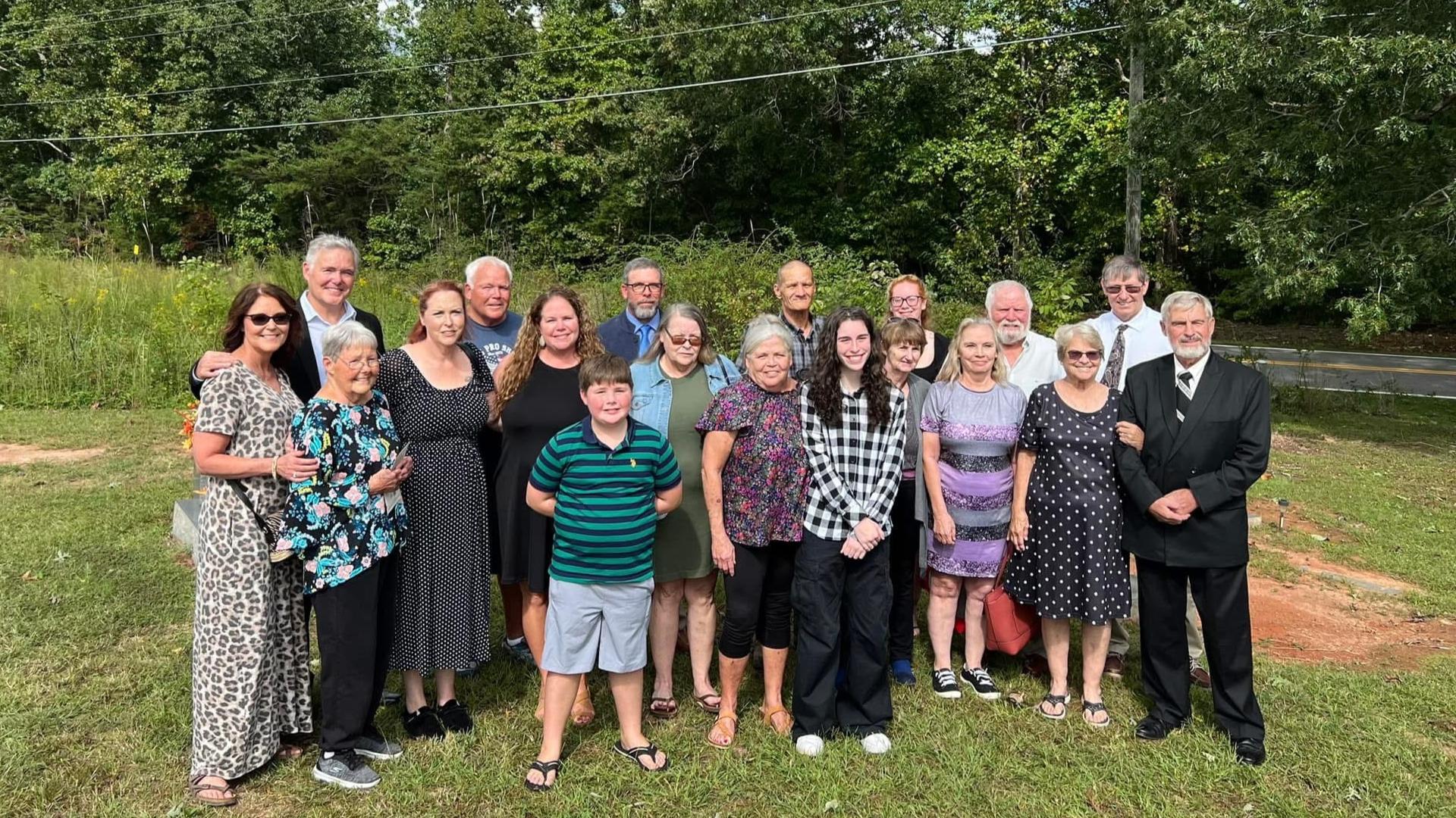 Doug Sides remembered: A beloved lineman with a big heart | wfmynews2.com